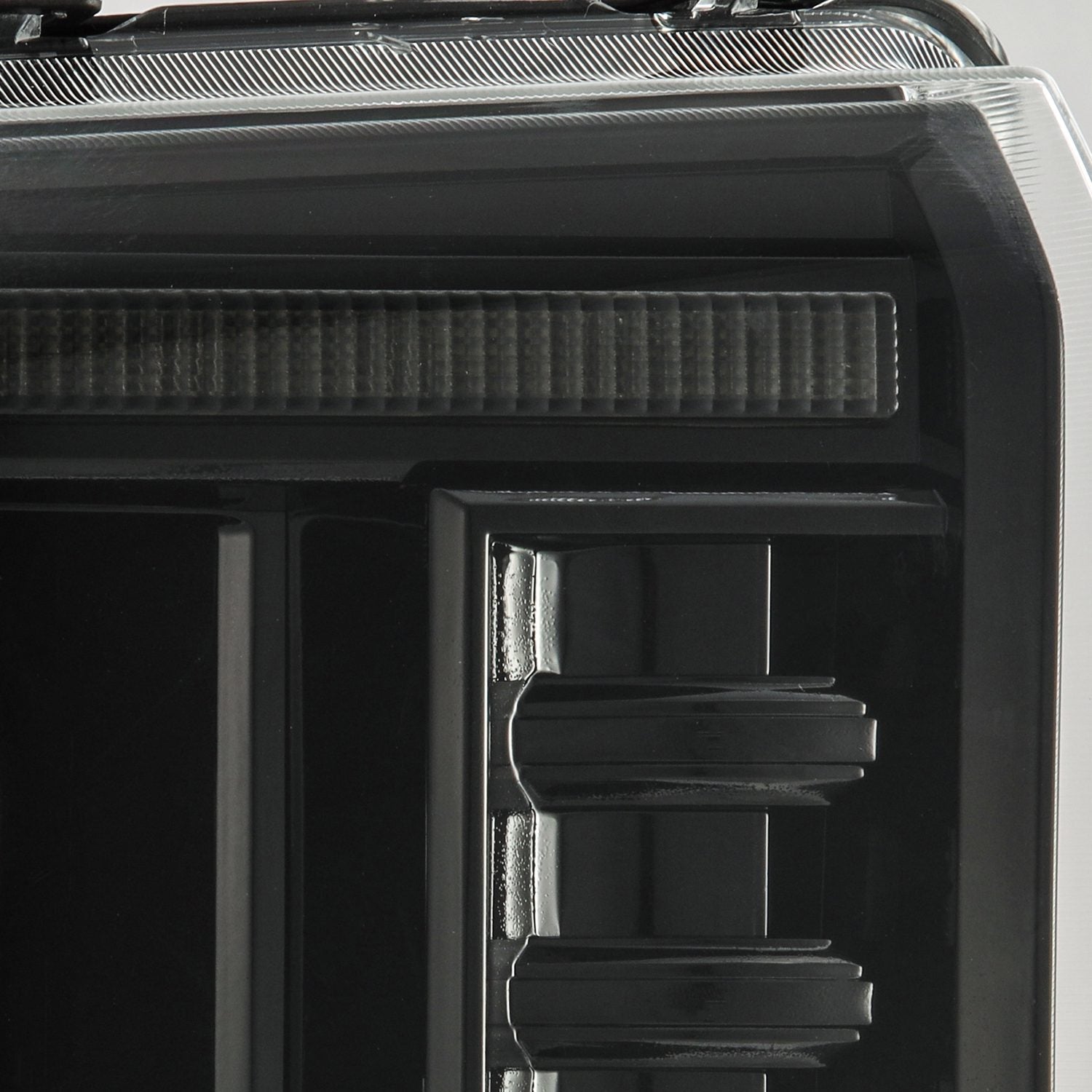 05-07 Ford Super Duty/Excursion LUXX-Series LED Projector Headlights ...