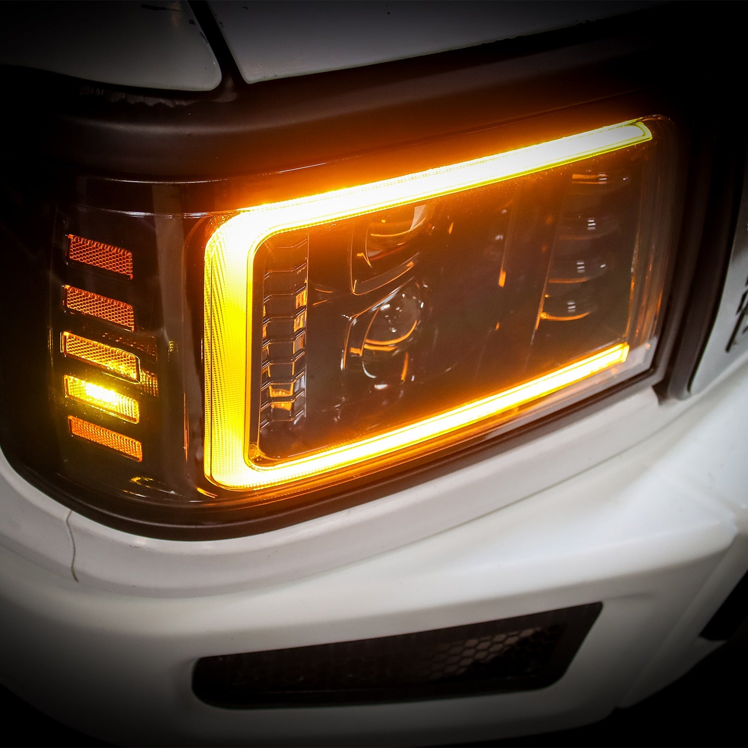 92-96 Ford OBS F-Series/Bronco LUXX-Series LED Projector Headlights Black | AlphaRex