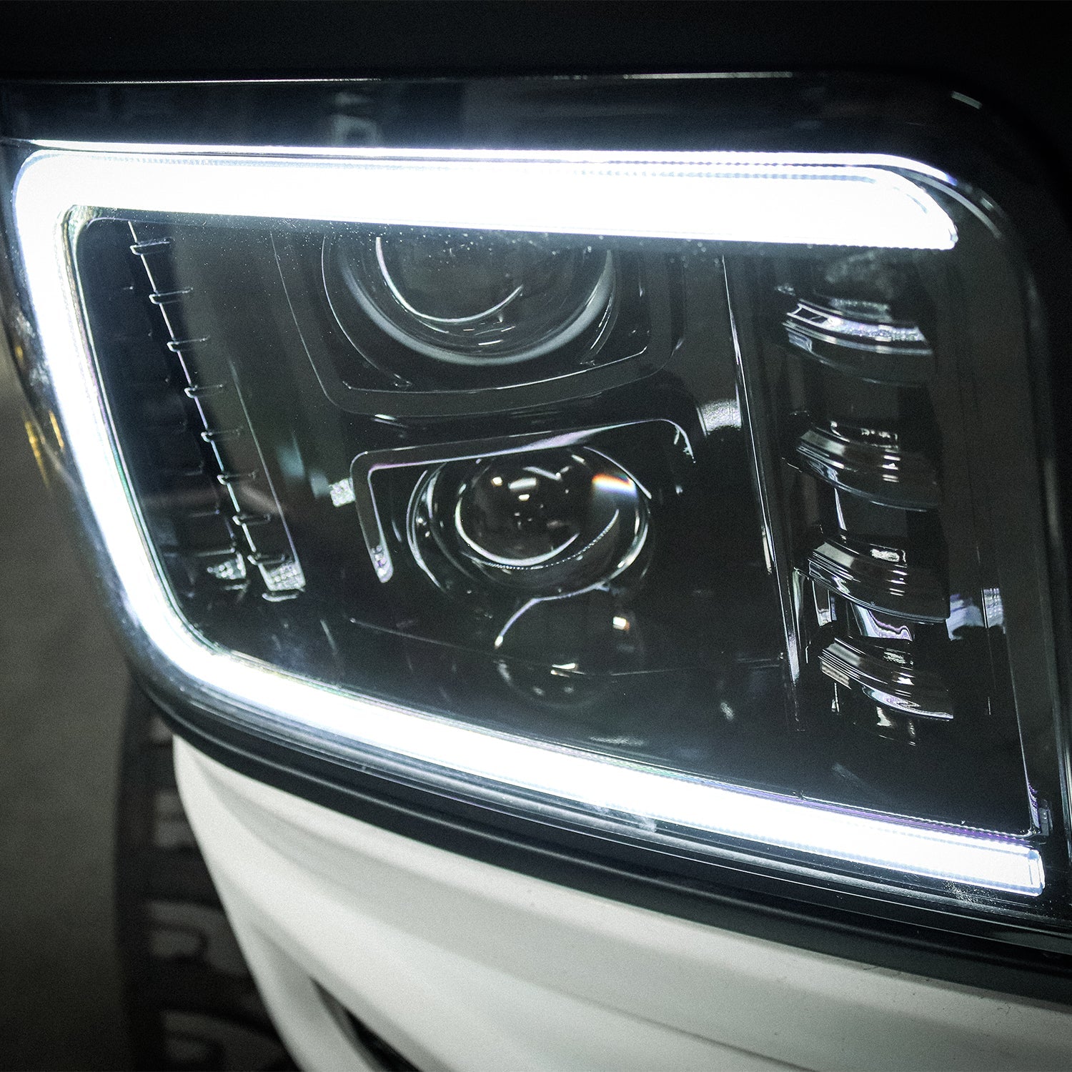 92-96 Ford OBS F-Series/Bronco PRO-Series Halogen Projector Headlights ...