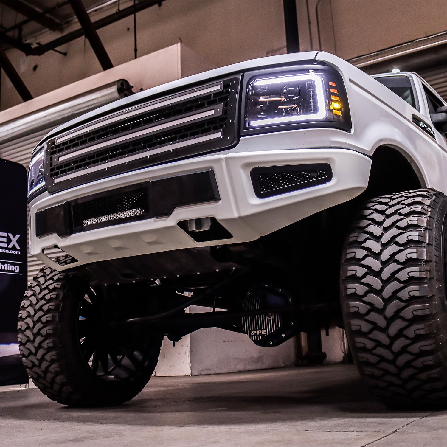 92-96 Ford OBS F-Series/Bronco PRO-Series Halogen Projector Headlights ...